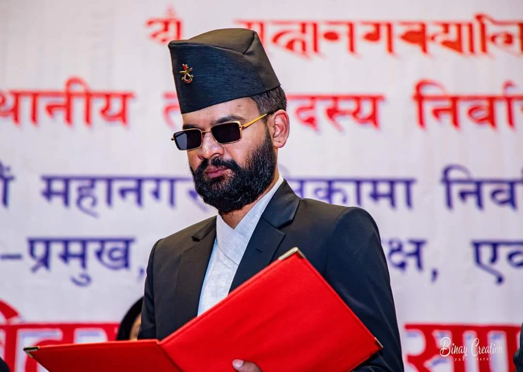 निजि स्कूलको शुल्क घटाउने बालेनको तयारी, नेताको दैलो चहार्दै सञ्चालक ...